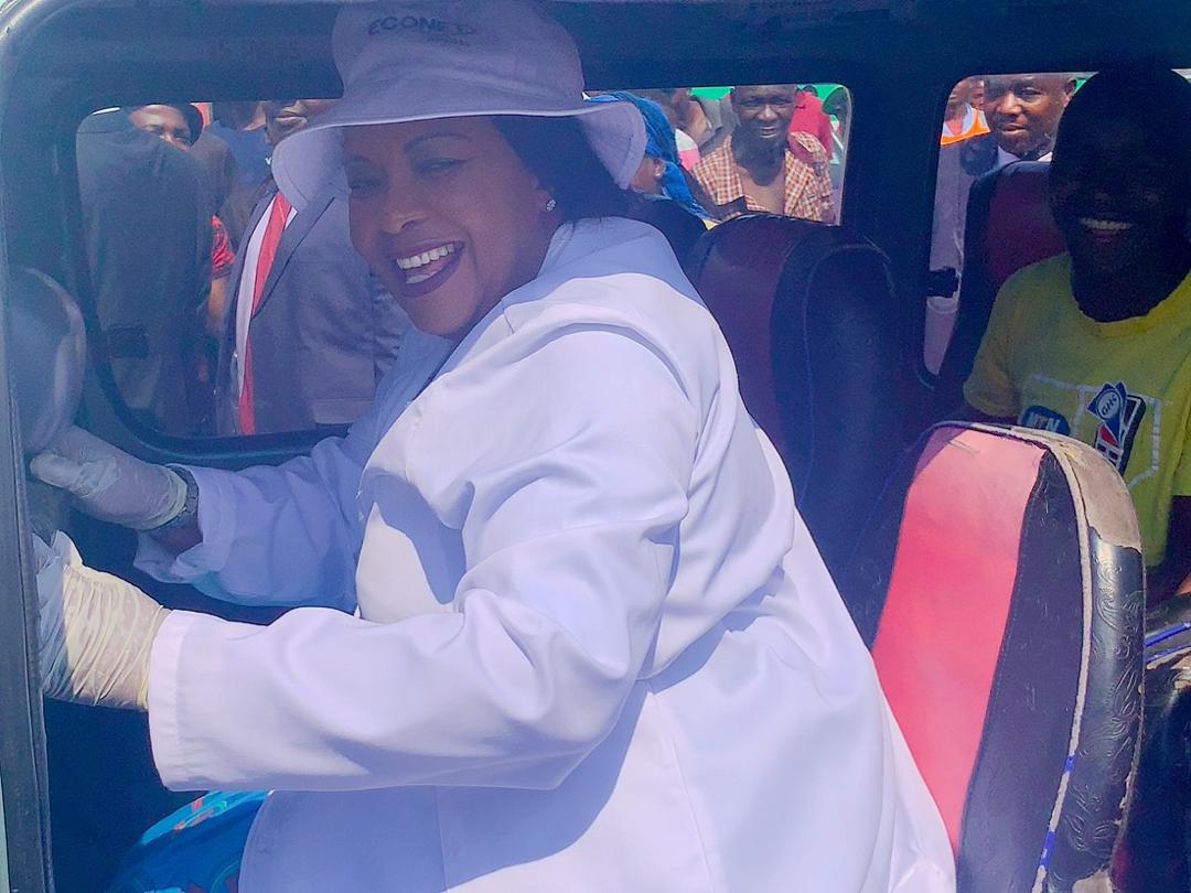 PICTURES: First Lady At Mbare Bus Terminus For The National Clean-up ...