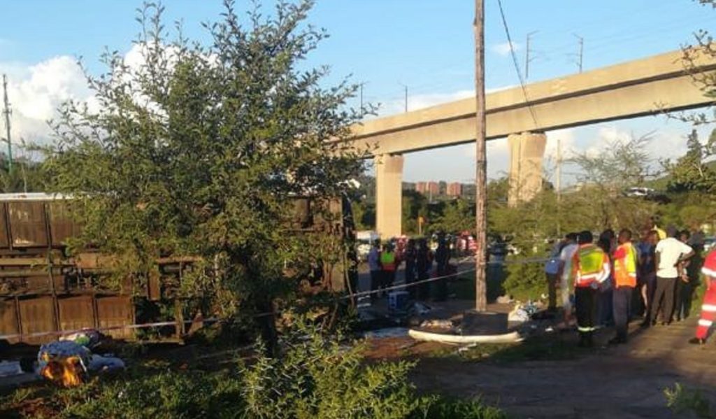 PICTURES: DNC Coaches From Port Elizabeth Headed For Harare Overturns ...