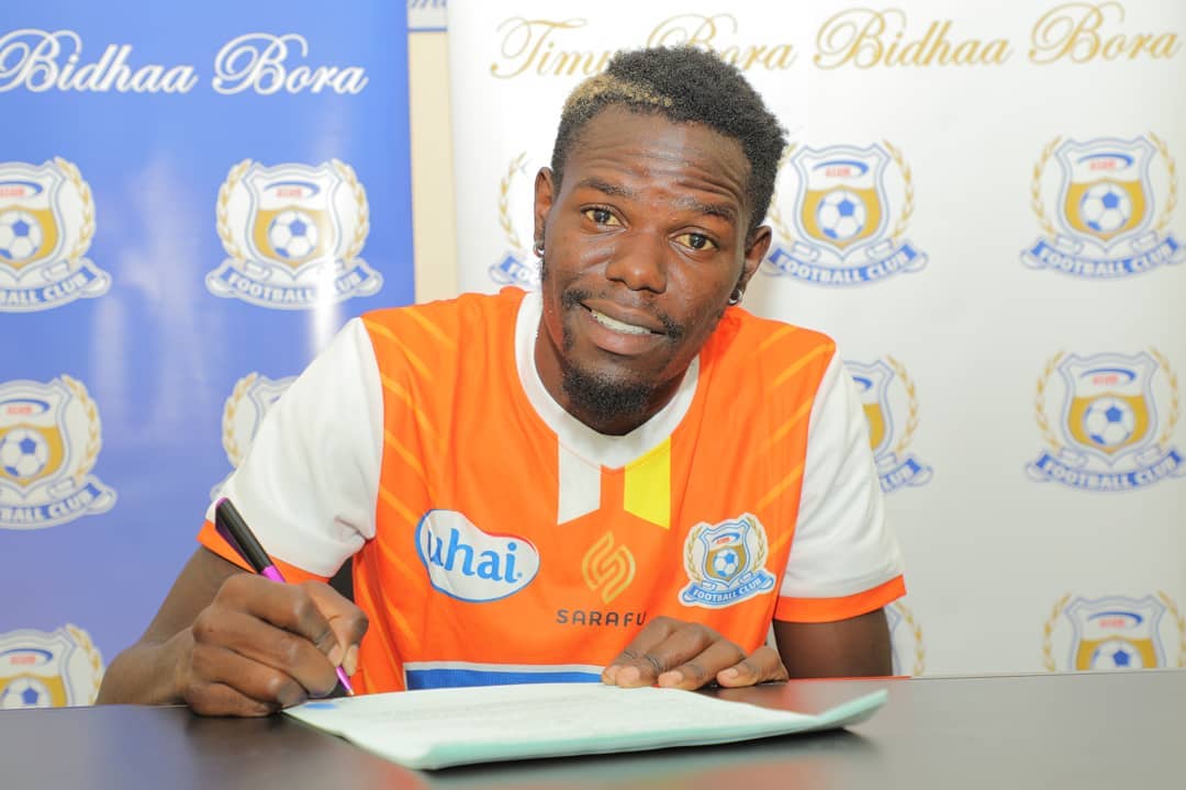 Never Tigere Pens Contract Extension With Azam ⋆ Pindula News