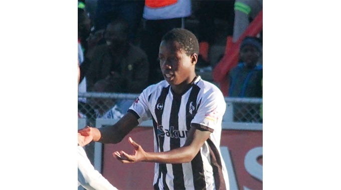 Prince Ndlovu Invited For Trials At Orlando Pirates ⋆ Pindula News