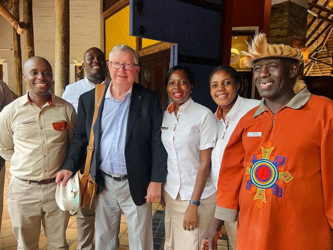 British Football Legend, Sir Alex Ferguson, Visits Zimbabwe ⋆ Pindula News