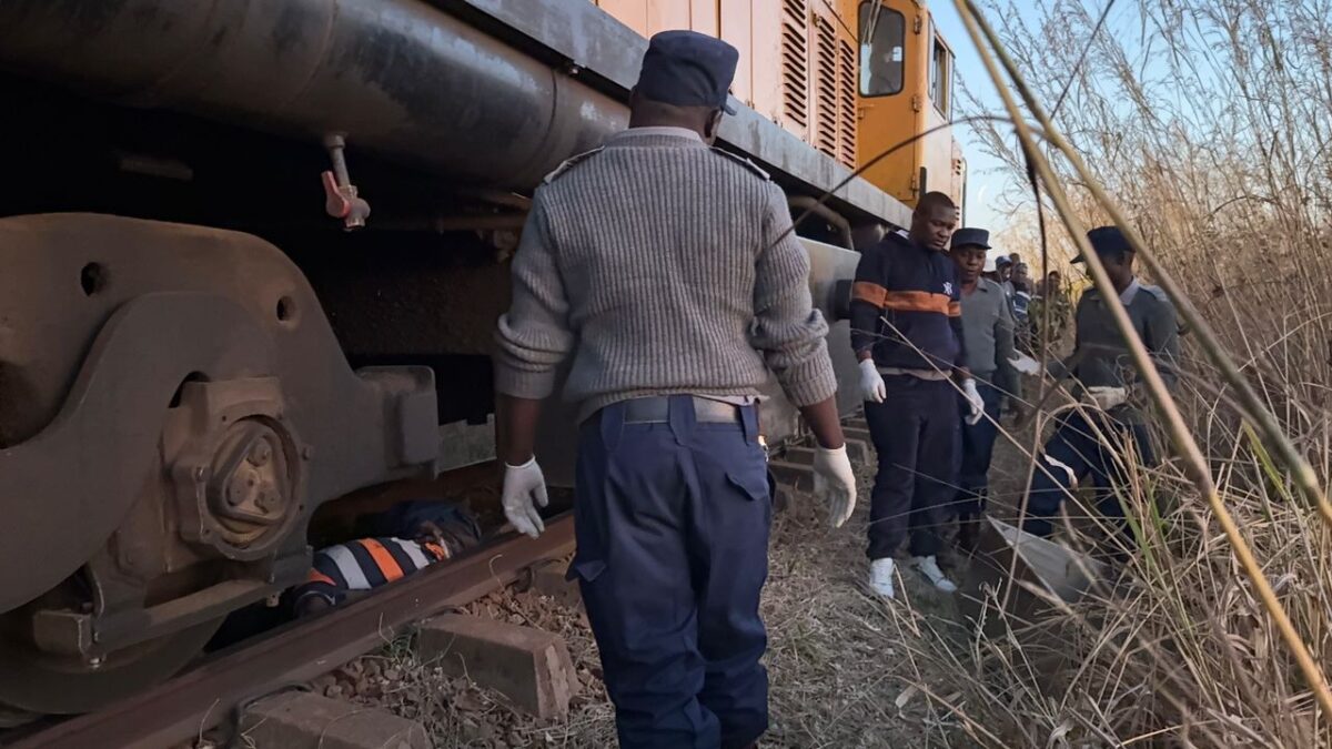 Unidentified Man Killed By Train At Chinhoyi Station ⋆ Pindula News