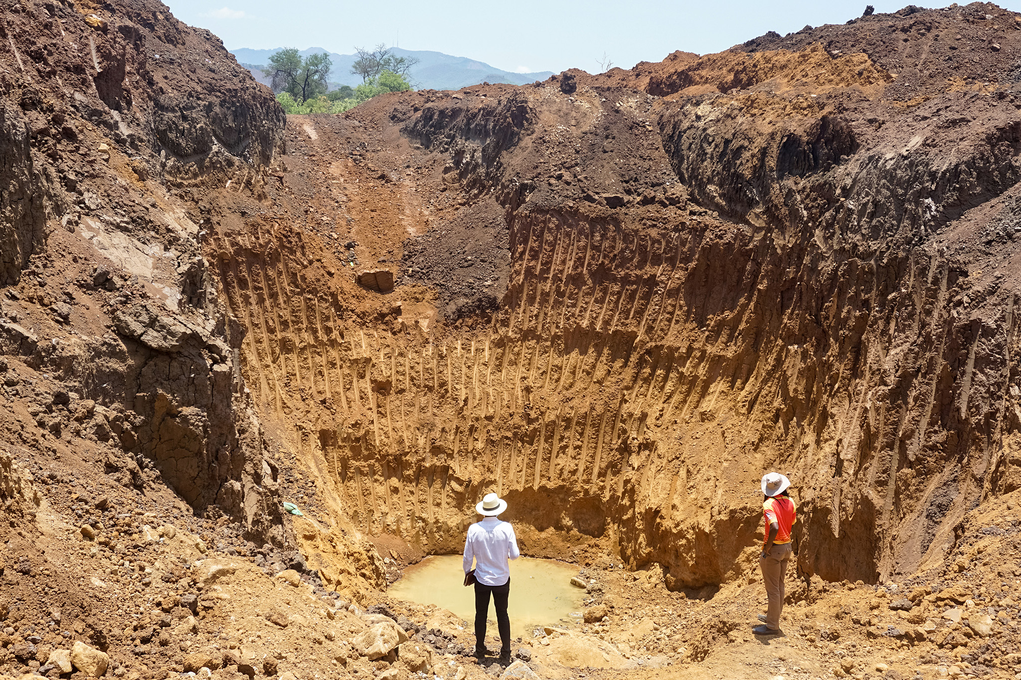 Zimbabwe Labs Struggle To Cope With Gold Exploration Boom ⋆ Pindula News
