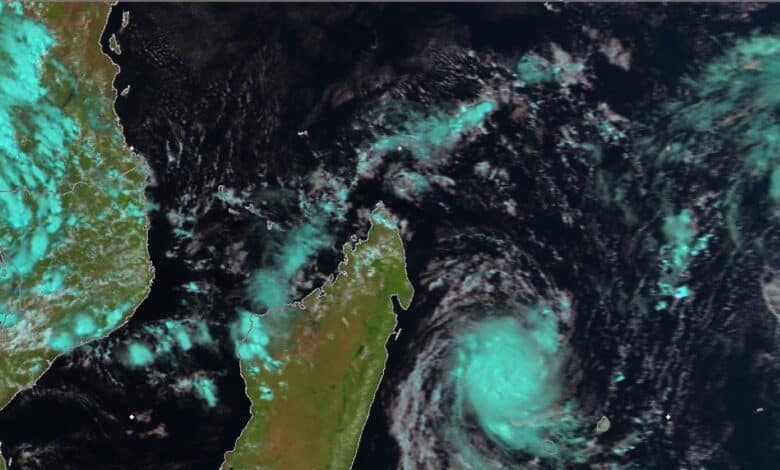 Tropical Cyclone Gezani Intensifies ⋆ Pindula News