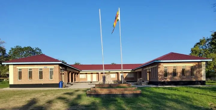 Usher High School Responds To Parents' Anger Over Hygiene, Water ...