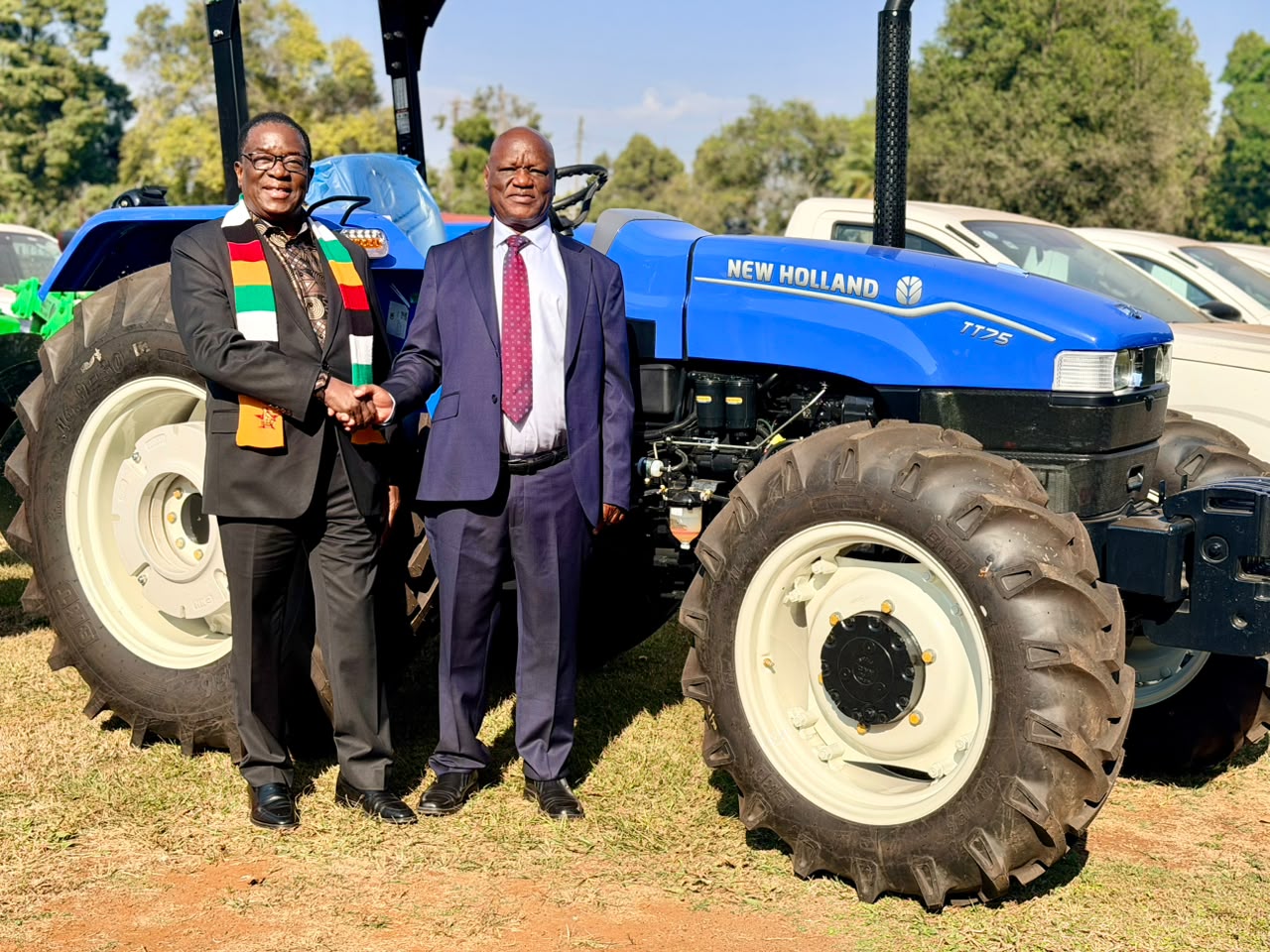 Mnangagwa Rewards Retired Chief Justice, Luke Malaba, With Farm Kit ⋆ ...