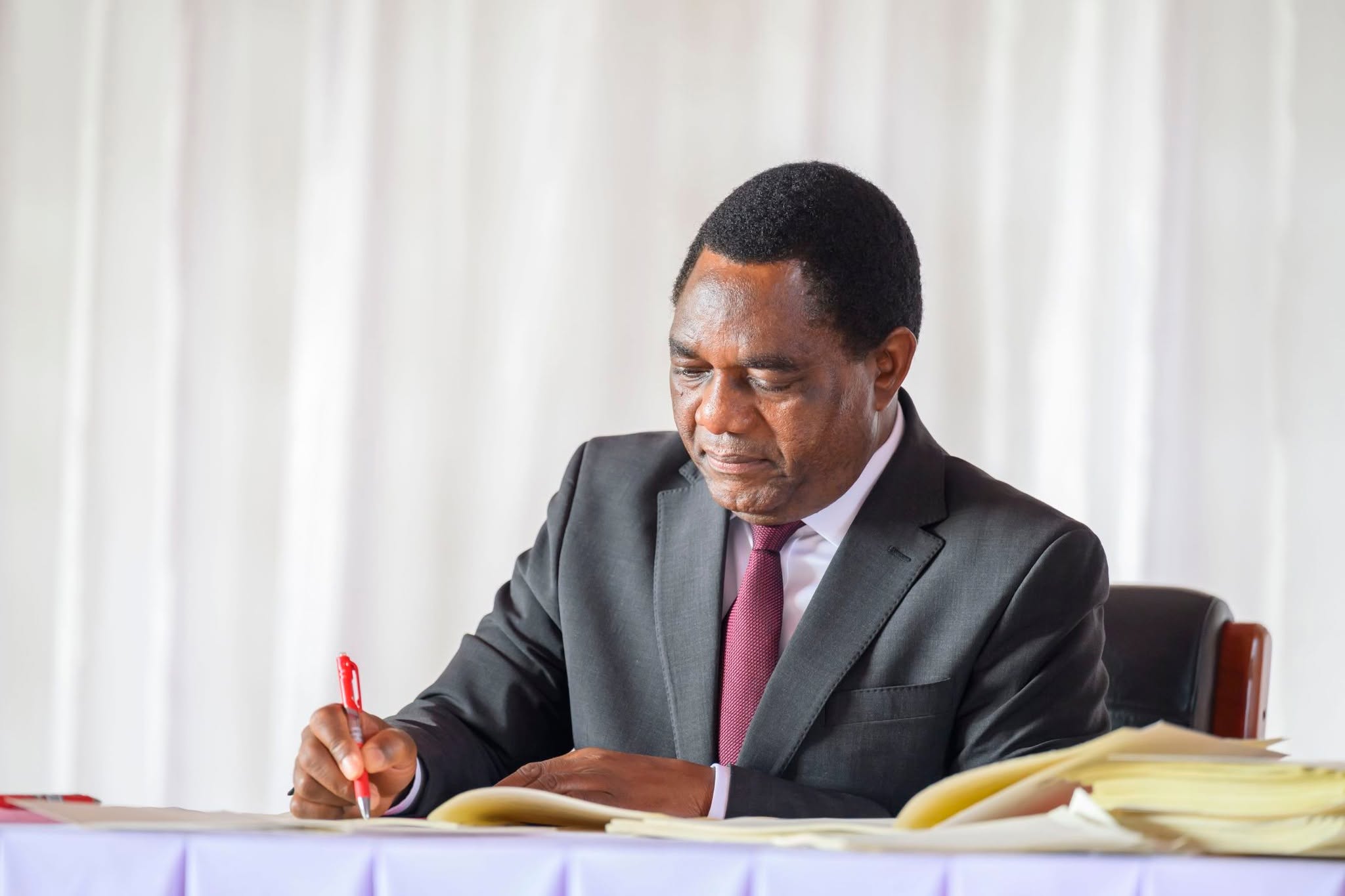 Hichilema Signs Law Making Free Education A Legal Right In Zambia ⋆ ...